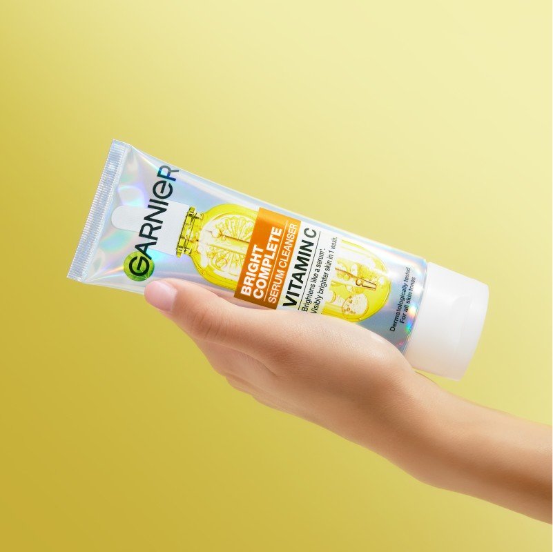 Garnier Bright Complete Vitamin C Serum Cleanser | Sabun Wajah